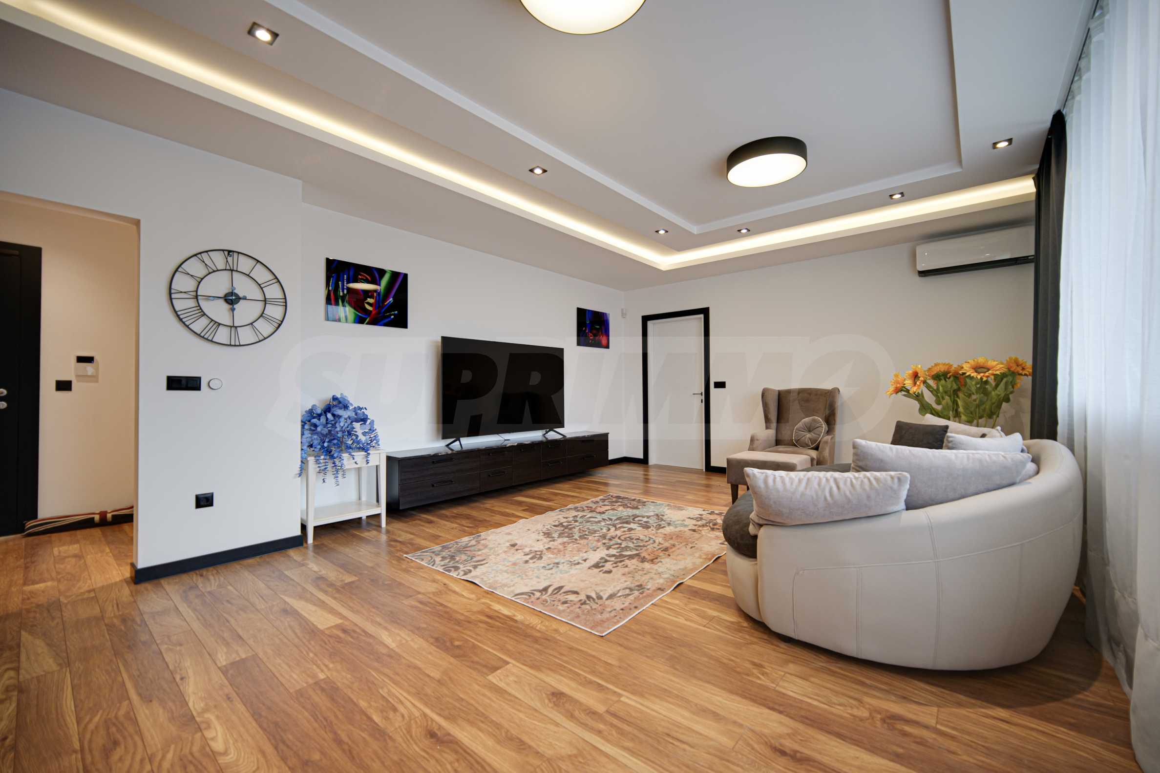 Тристайно елегантно жилище в сграда Рухаус ️ 112 м² ️ Виж цената ️ ...